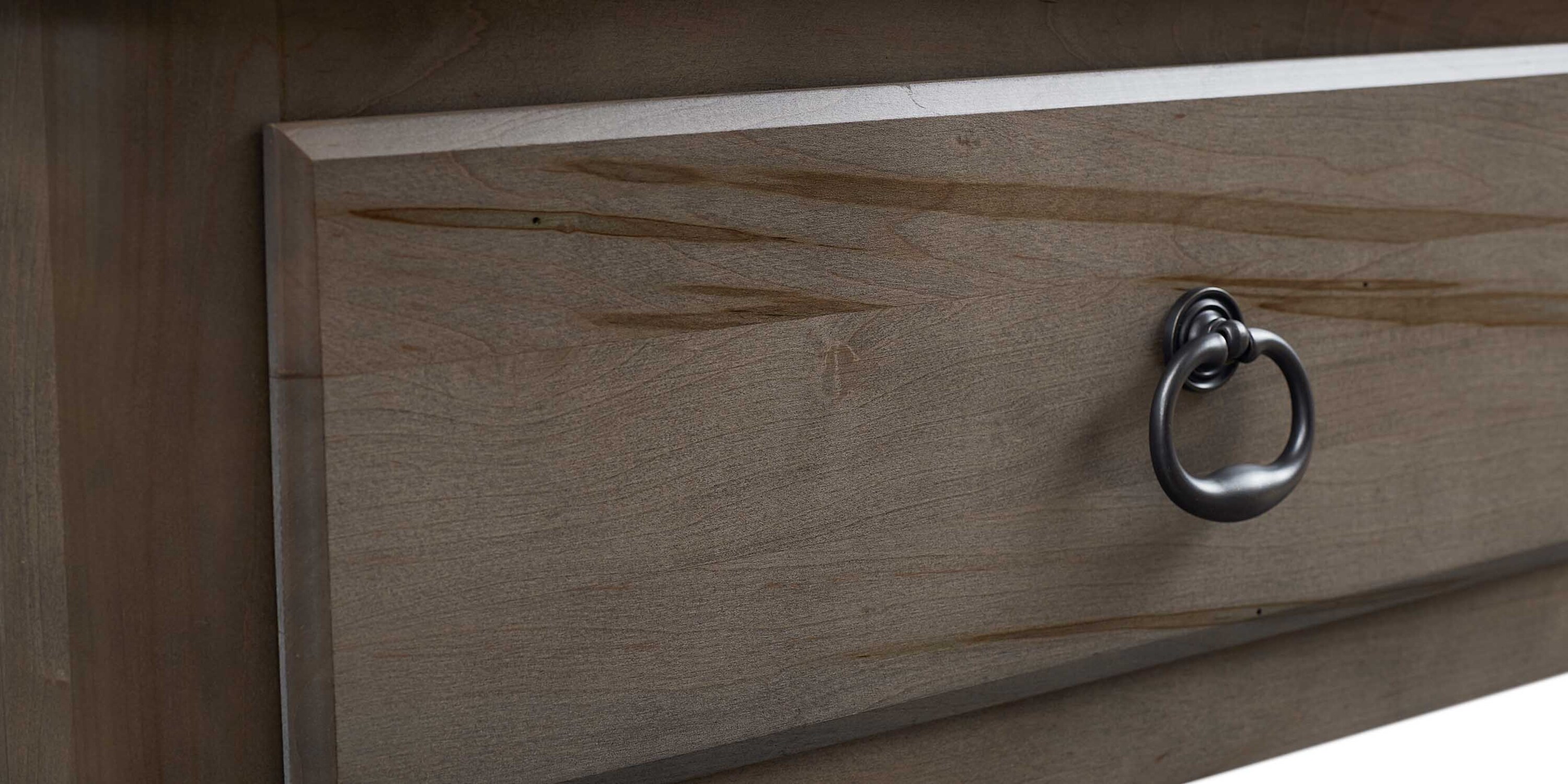 Heritage Maple Nightstand | Bassett Furniture