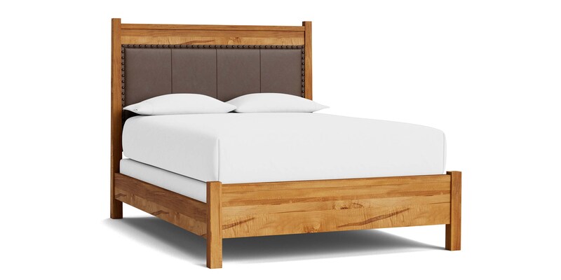 Heritage Leather Upholstered Bed | Bassett Furniture