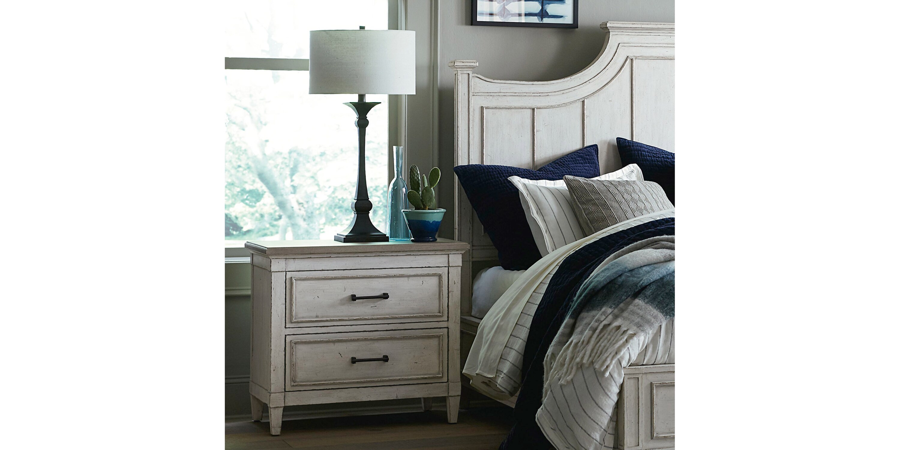 Bella Nightstand | Bassett Furniture
