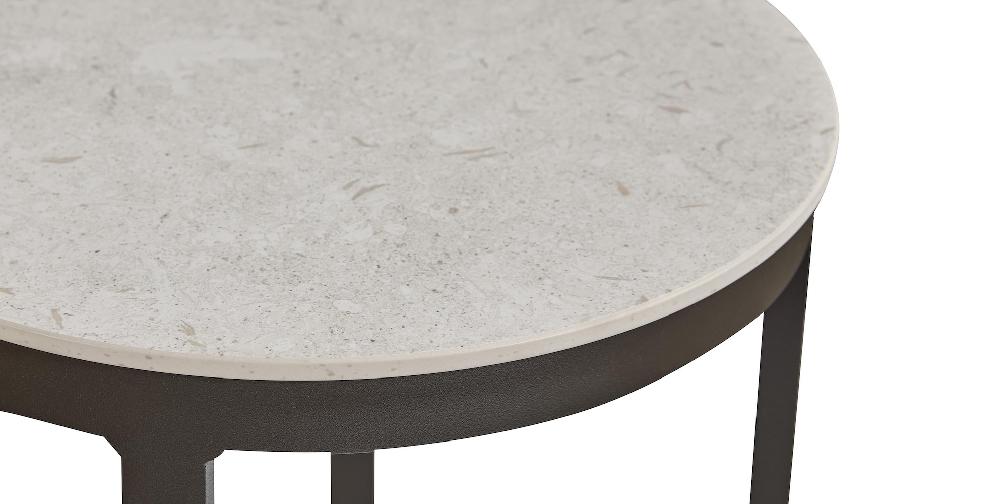 Glavin Outdoor Round End Table | Bassett Furniture