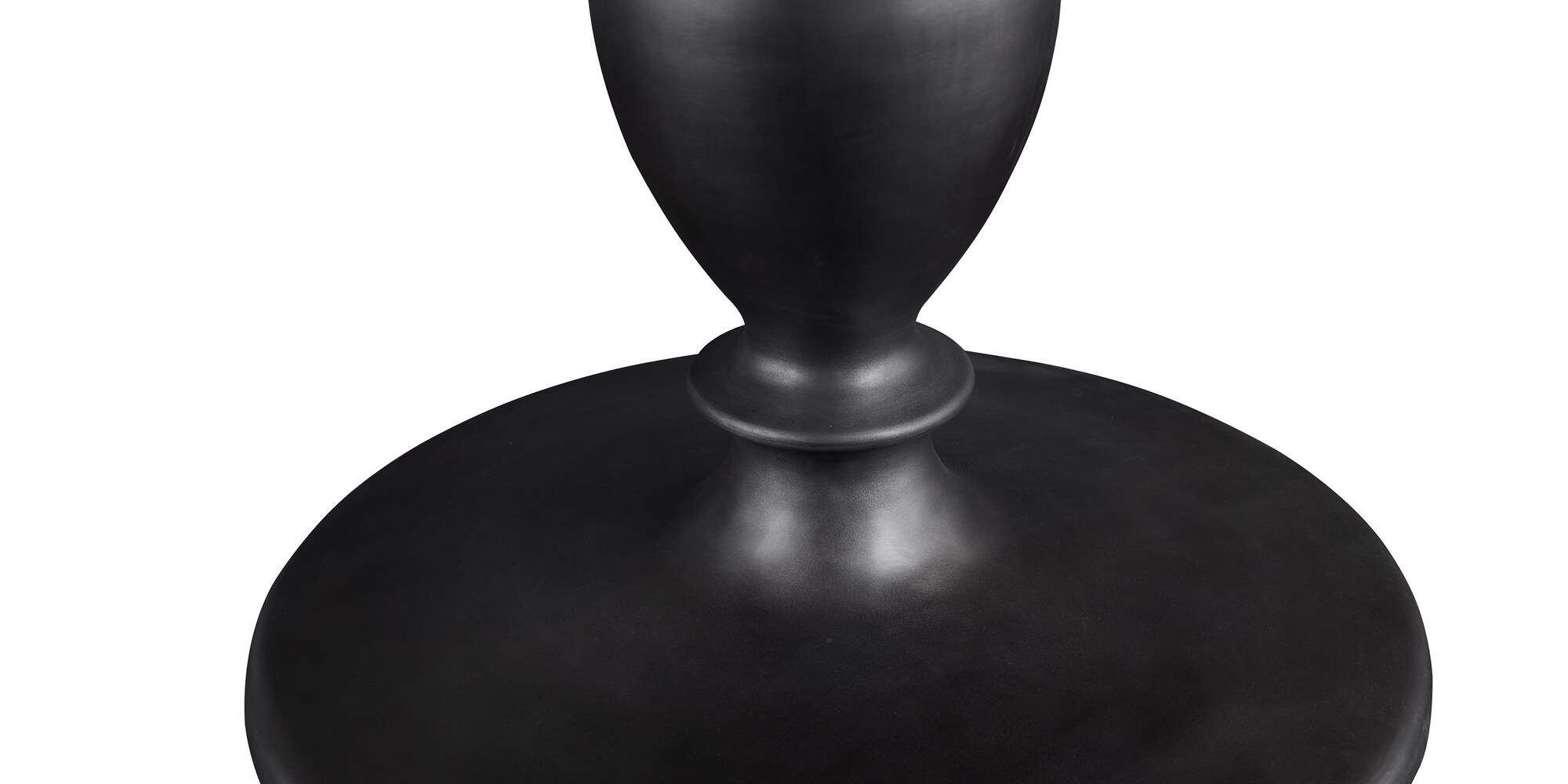 Coventry Round Dining Table | Bassett Furniture