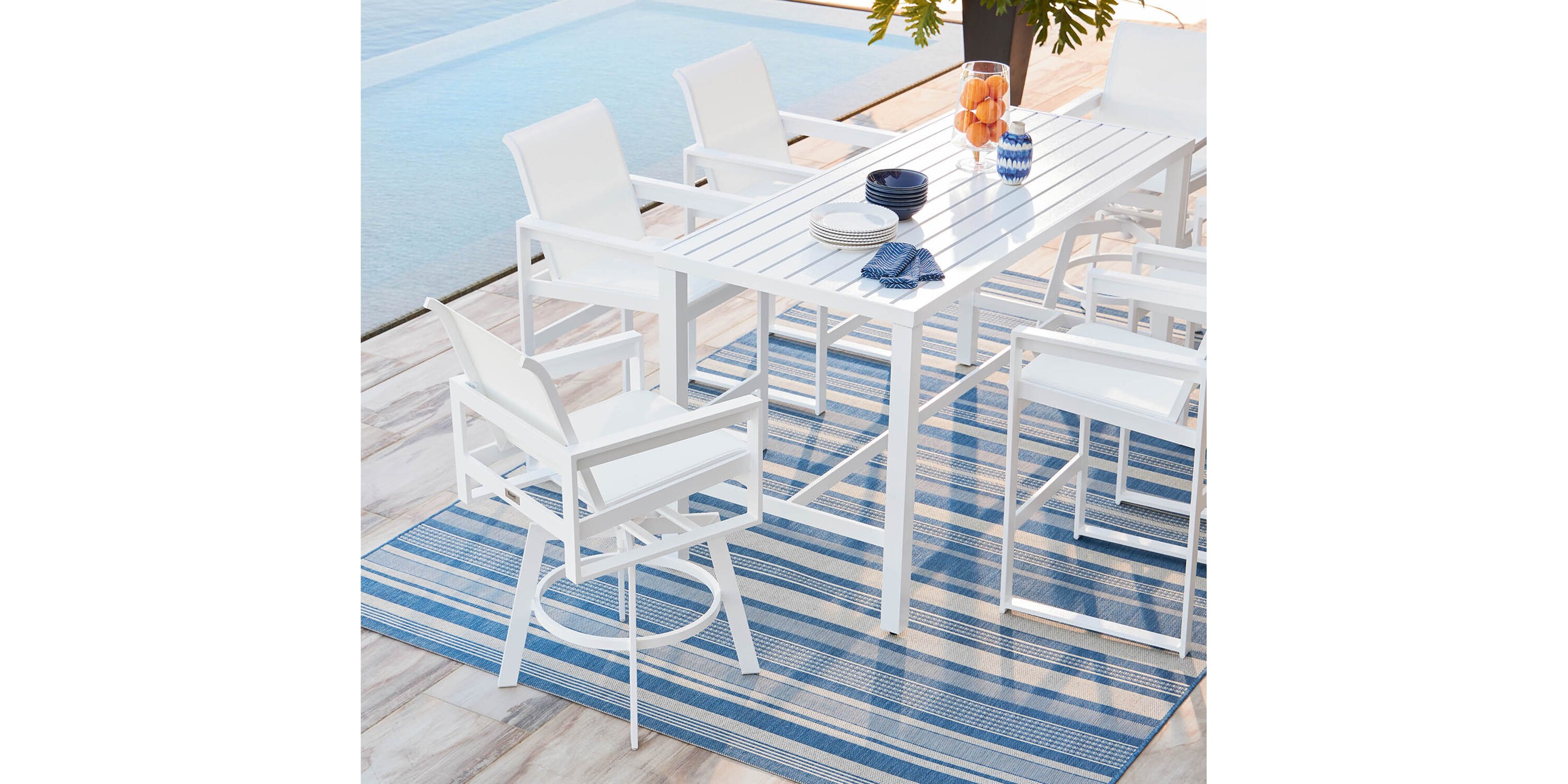 Bonavista Outdoor Rectangle Bar & Counter Dining Table | Bassett Furniture