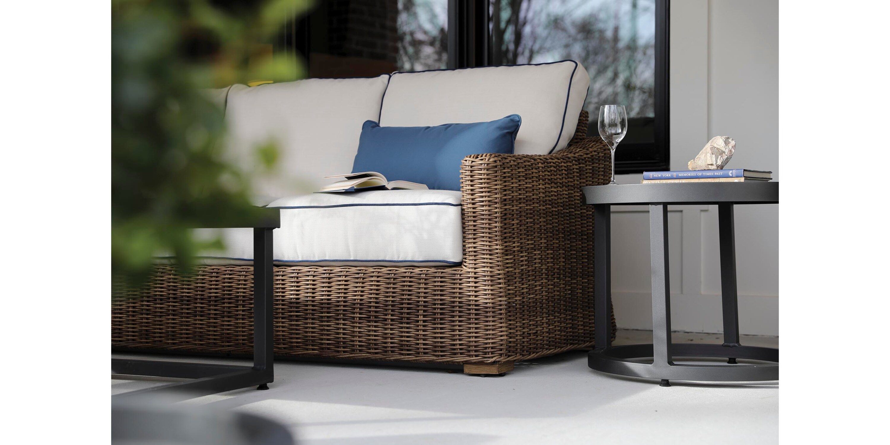 Huntington Outdoor Sofa | Bassett Furniture